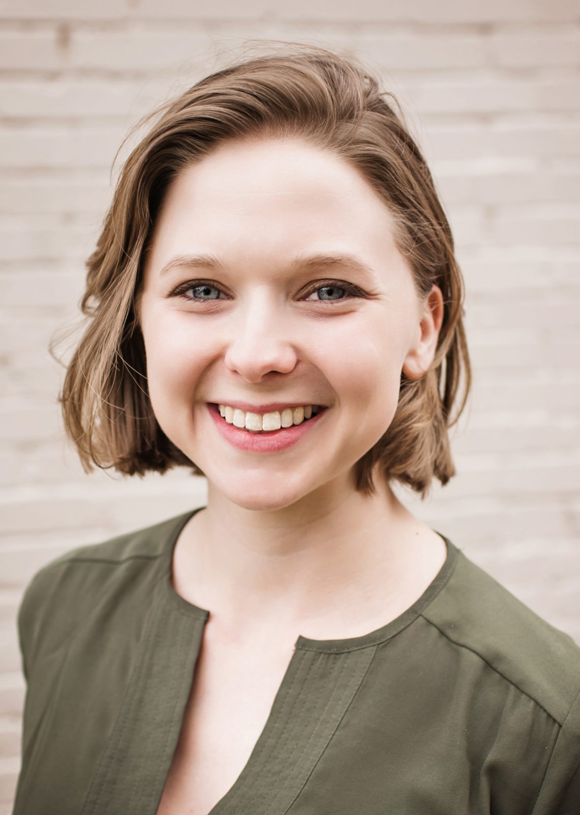 Headshot-B – Melissa Schiefer – The Mama Sagas